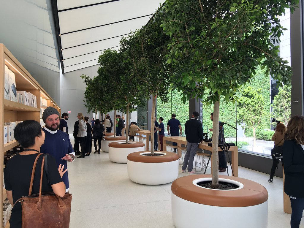 Aus "Genius Bar" wird "Genius Grove": Apple präsentiert neue Retail ...