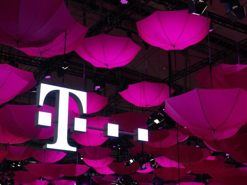 Smells like T-Spirit: Der neue Telekom-Raumduft "Love Magenta" | heise ...