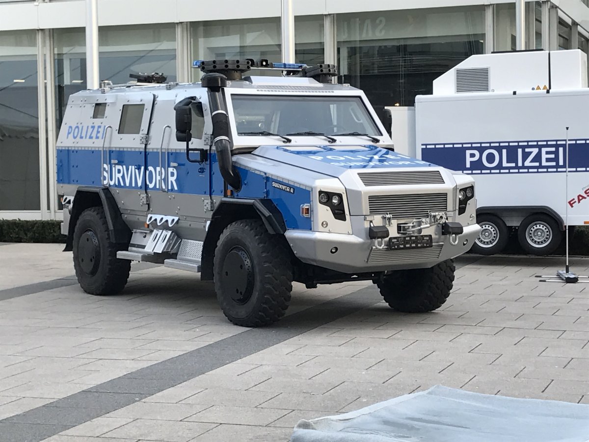 Mehr Panzer für die Polizei | Telepolis