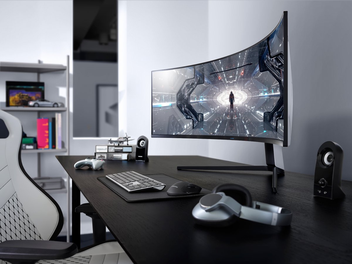 Stark gekrümmte Gaming-Monitore: Samsung-VA-Displays mit 240 Hertz und ...