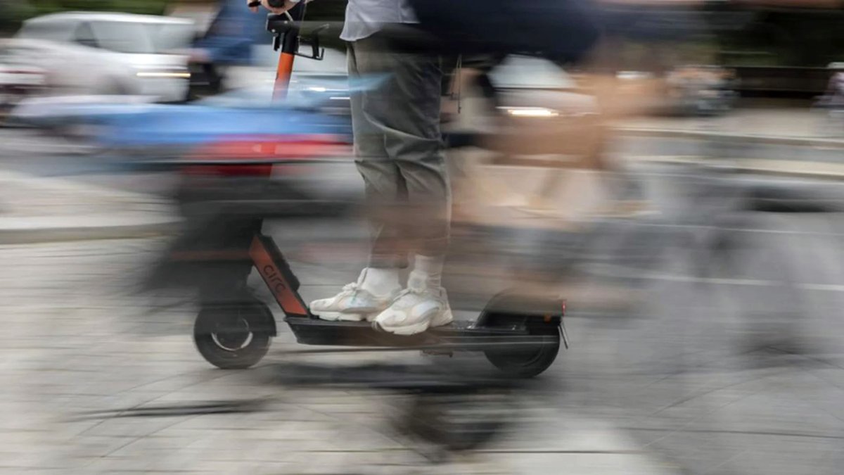 Geofencing: E-Scooter in bestimmten Bereichen von Paris auf Tempo 10 ...