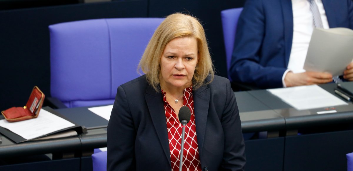 Innenministerium: Faeser setzt zwei Digitalexperten vor die Tür | heise ...