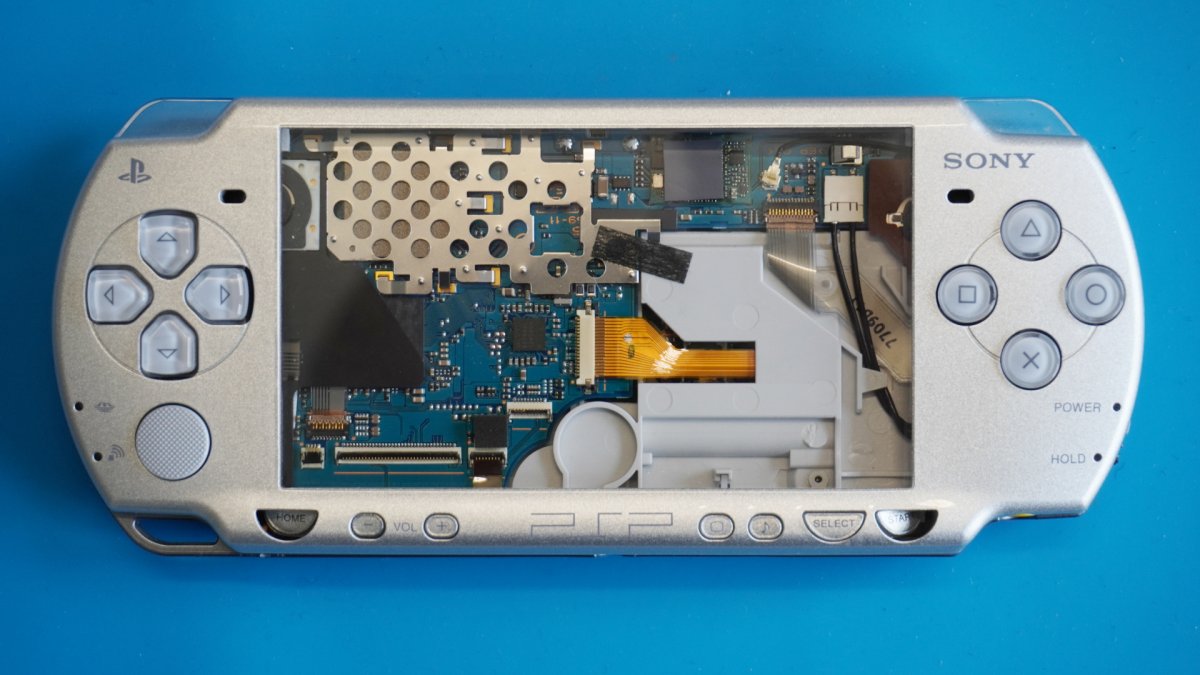 PSP vor der Selbstzerstörung retten und reparieren | heise online