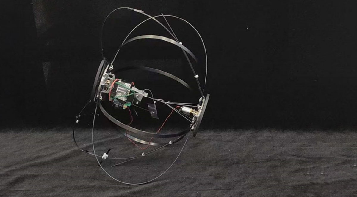 Elastic skeleton helps robots make giant leaps | heise online
