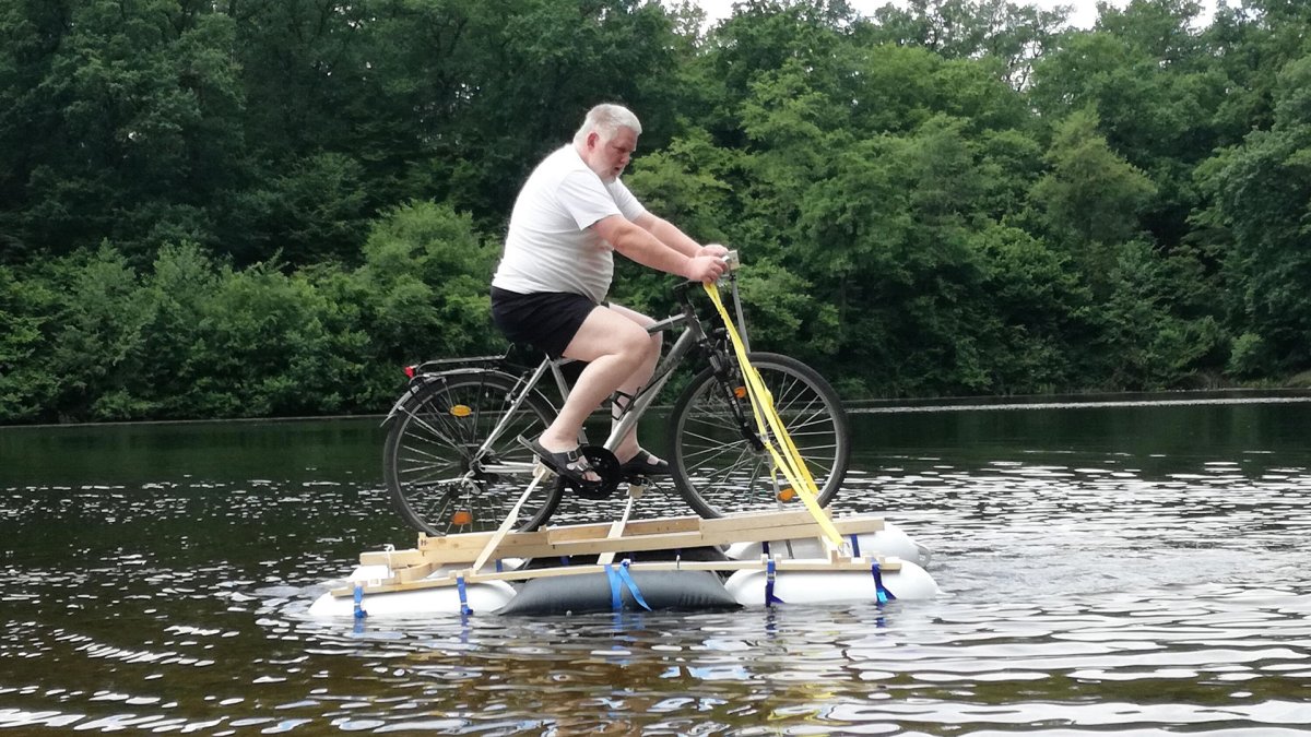 Wie man aus einem Fahrrad ein Hydrobike baut | heise online