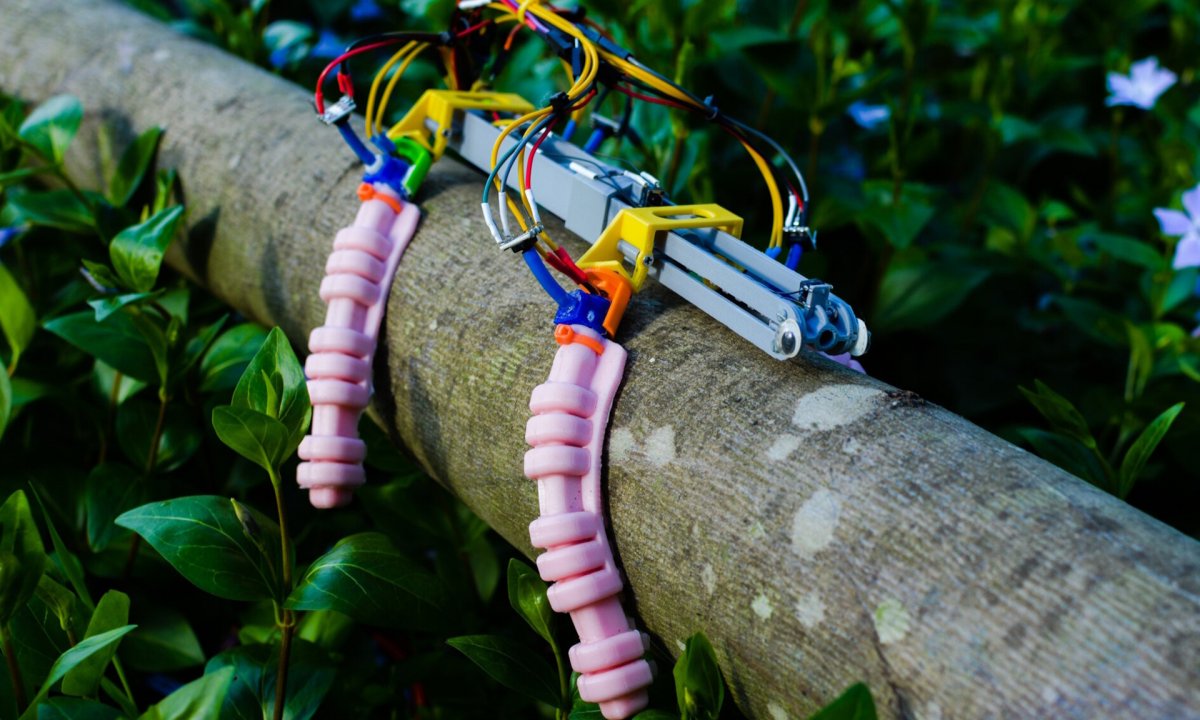 Phase change drive: soft robot runs with water vapor actuators | heise ...