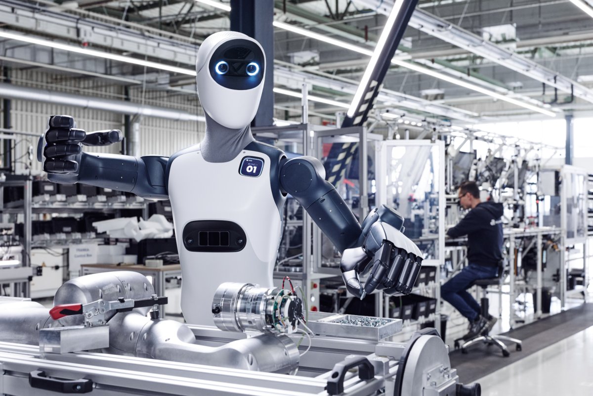 Munich robotics company Agile Robots showcases its first humanoid robot ...