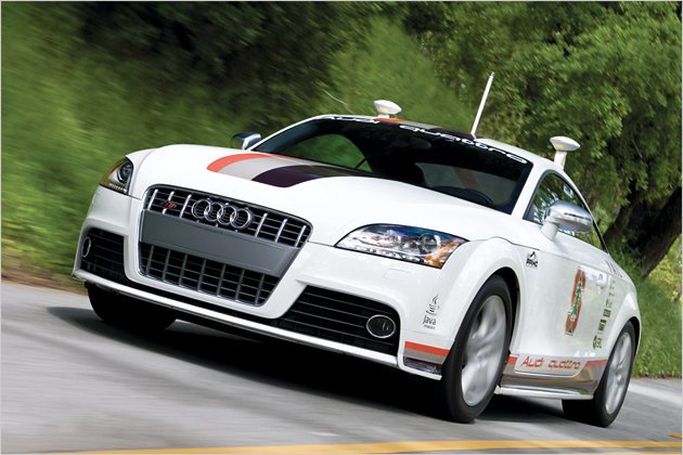 Autonomer Audi TTS fährt Pikes-Peak-Rennen nach | heise autos