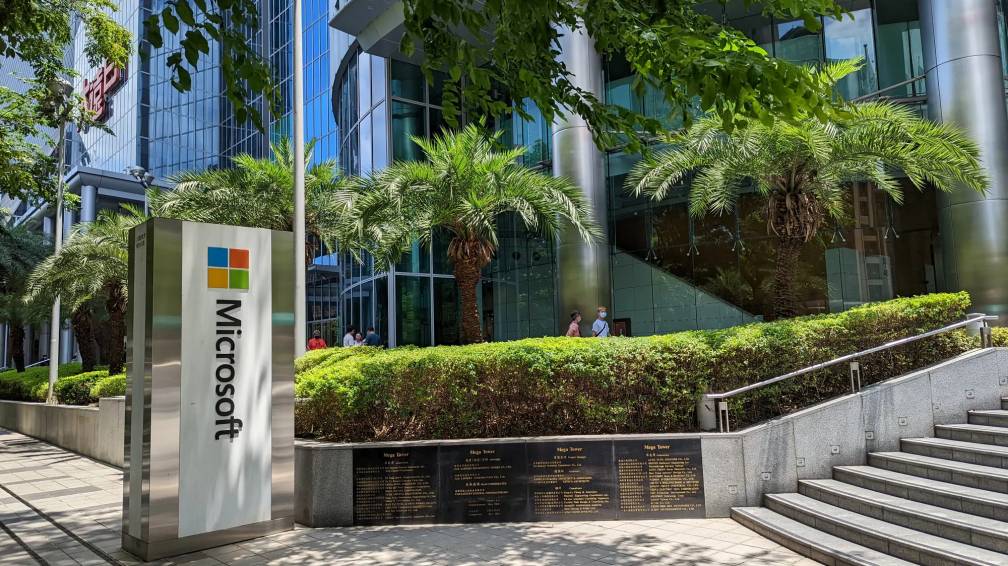 Microsofts Cloud- und PC-Geschäfte wachsen stärker als erwartet | heise ...