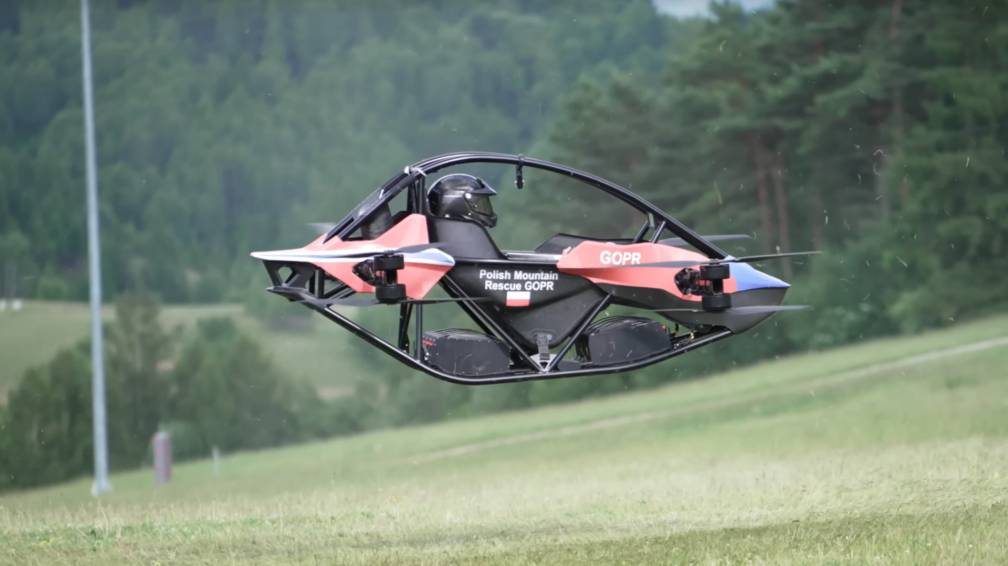 For mountain rescue operations: eVTOL Jetson One withstands strong winds | heise online