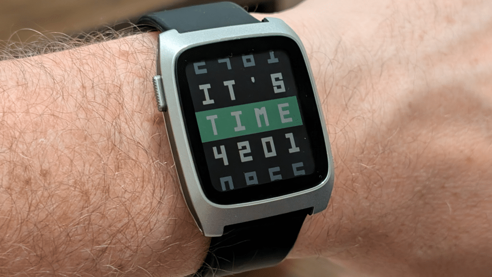 E-Paper-Smartwatch: Pebble zeigt finales Design der Time 2 | heise online