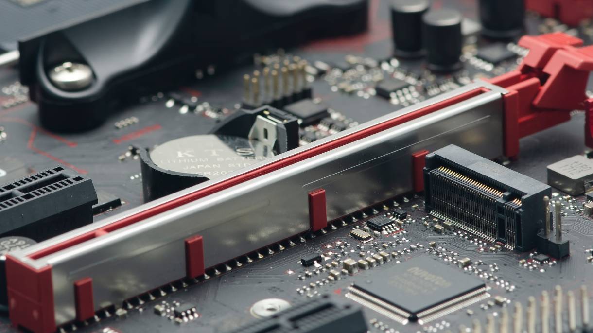 It gets faster later: Delays with PCIe 6.0 and 7.0 | heise online