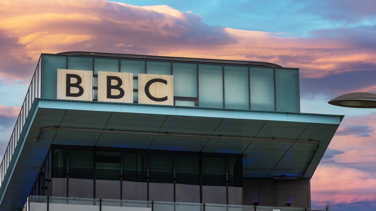 Content scraping: BBC threatens Perplexity with legal action | heise online