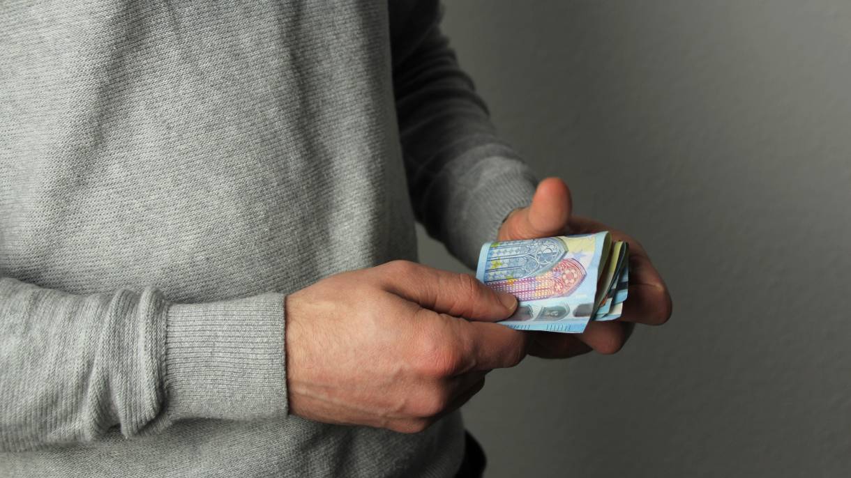 Geldschein-Verfolgung: Zunehmendes Bargeld-Tracking besorgt ...