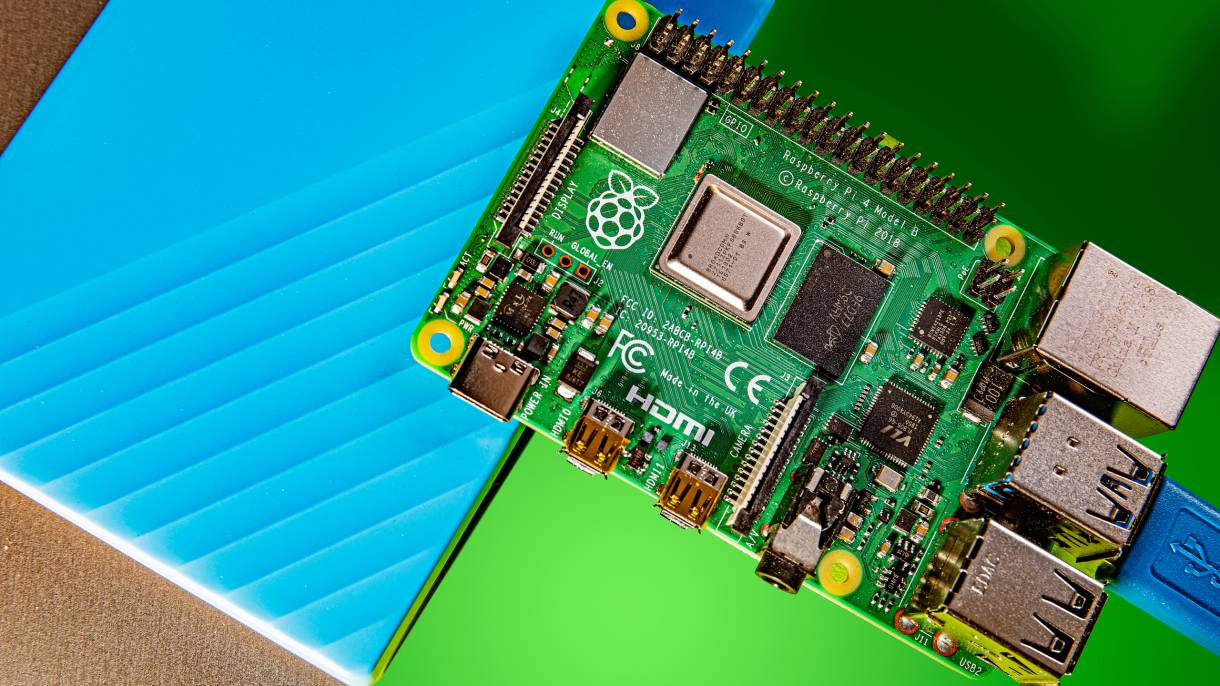 Raspberry Pi Os Switches To Debian Trixie Base Heise Online