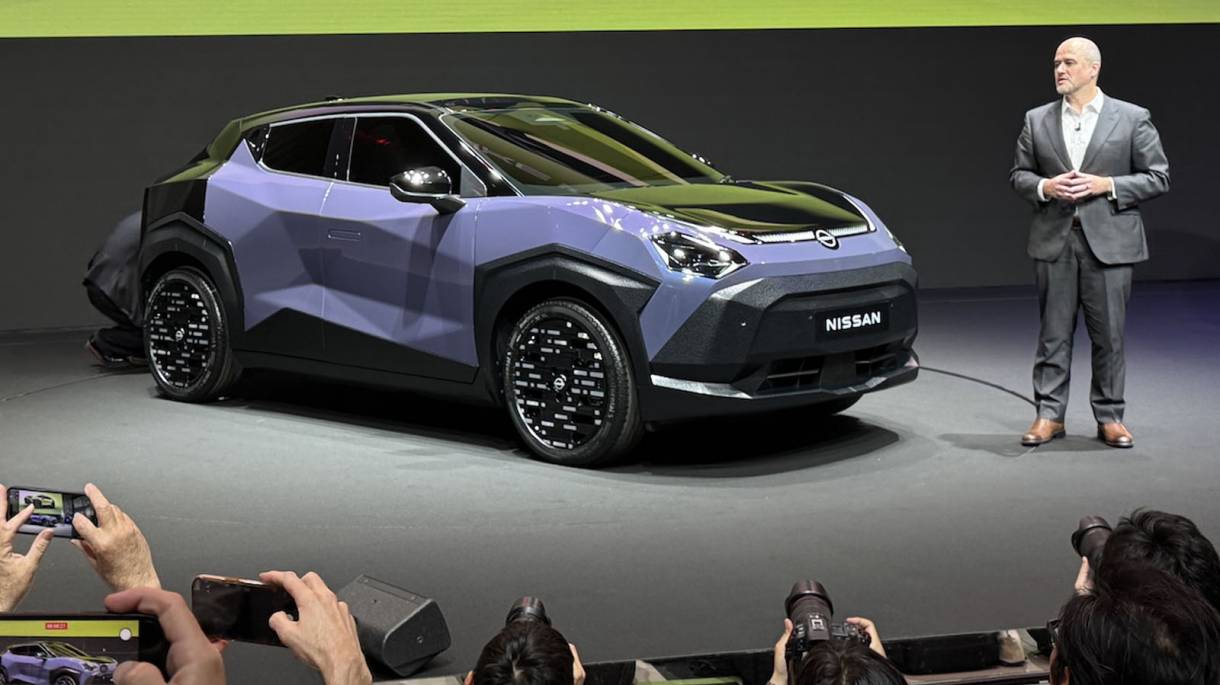 Nissan Juke EV: Electric crossover based on Leaf with "character and ...