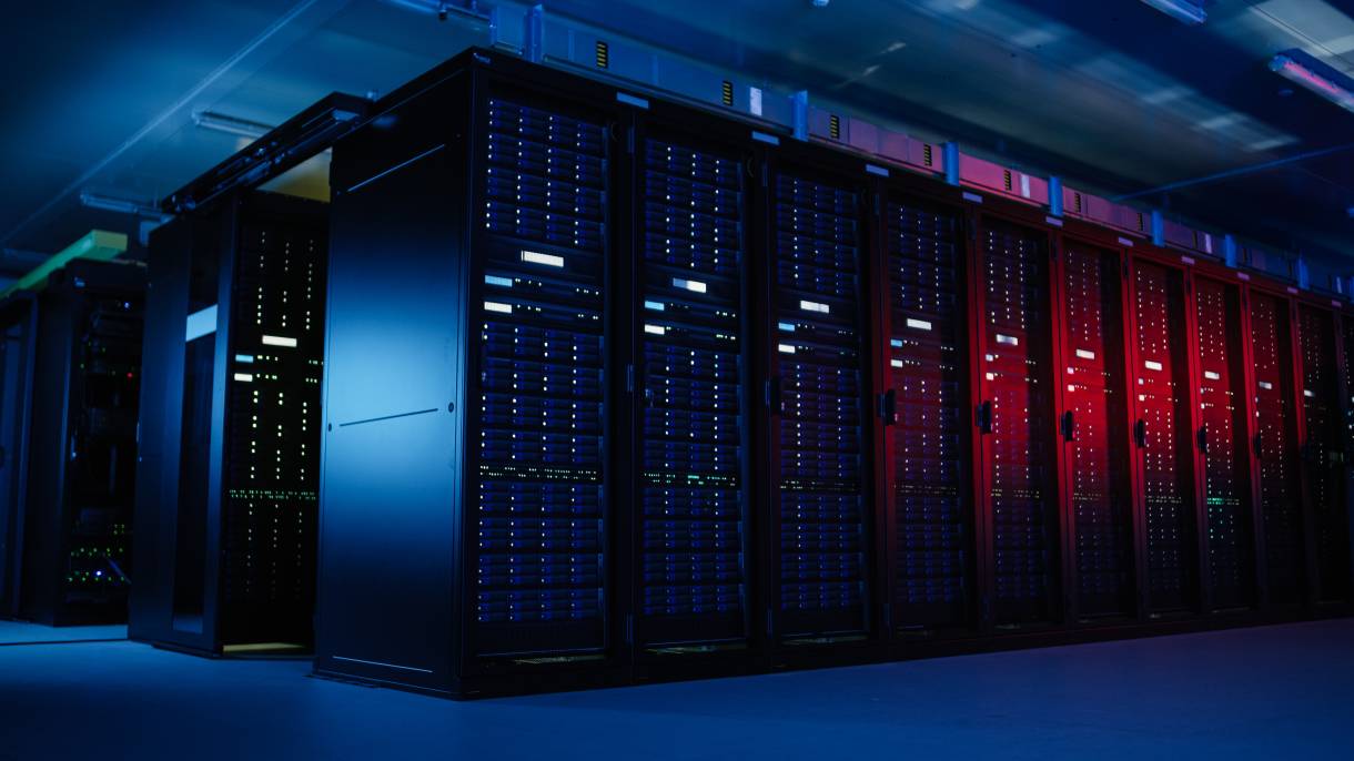 Dell PowerEdge: Up to 70 percent more performance for data centers ...