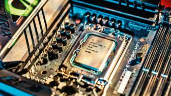 Windows 11: Support-Liste nennt neue und unveröffentlichte CPUs | heise ...