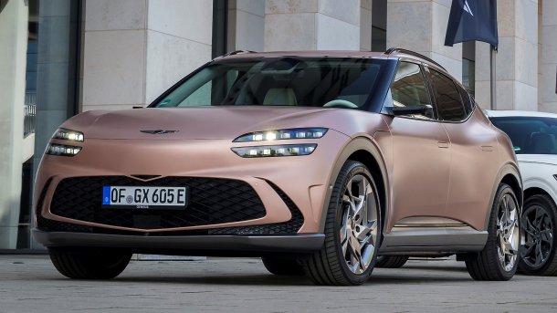 Elektroauto Genesis GV60 Basis: Weniger Leistung, gleiche Batterie | heise autos