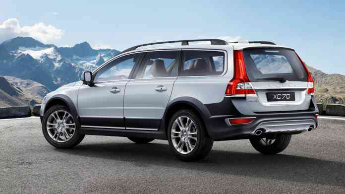 Volvo XC70: SUV with plug-in hybrid and 200 km electric range for China ...